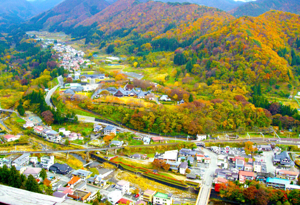 Beautiful Mountains and Temples with Autumn Leaves - DJN
